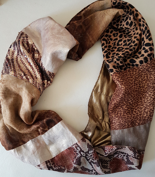 Upcycling: ein Loopschal im Leo-Look – Upcycling: a Loop Scarf with ...